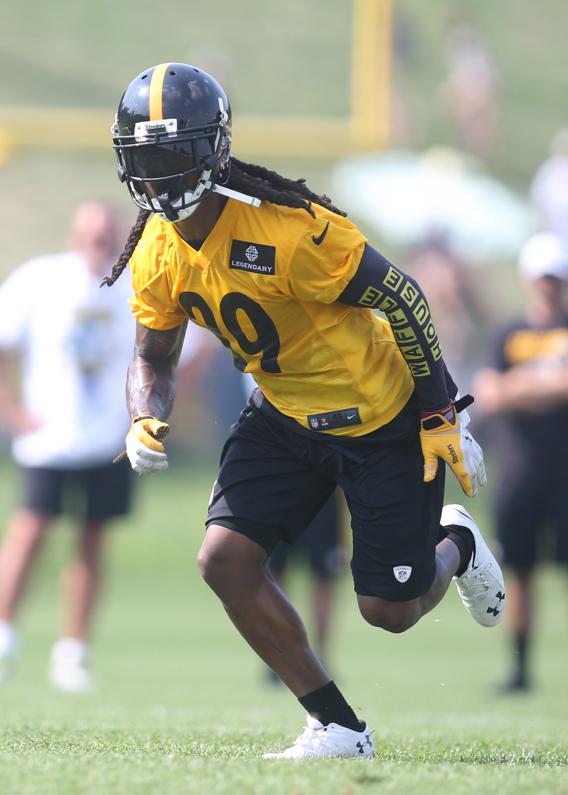 Saints To Sign CB B.W. Webb