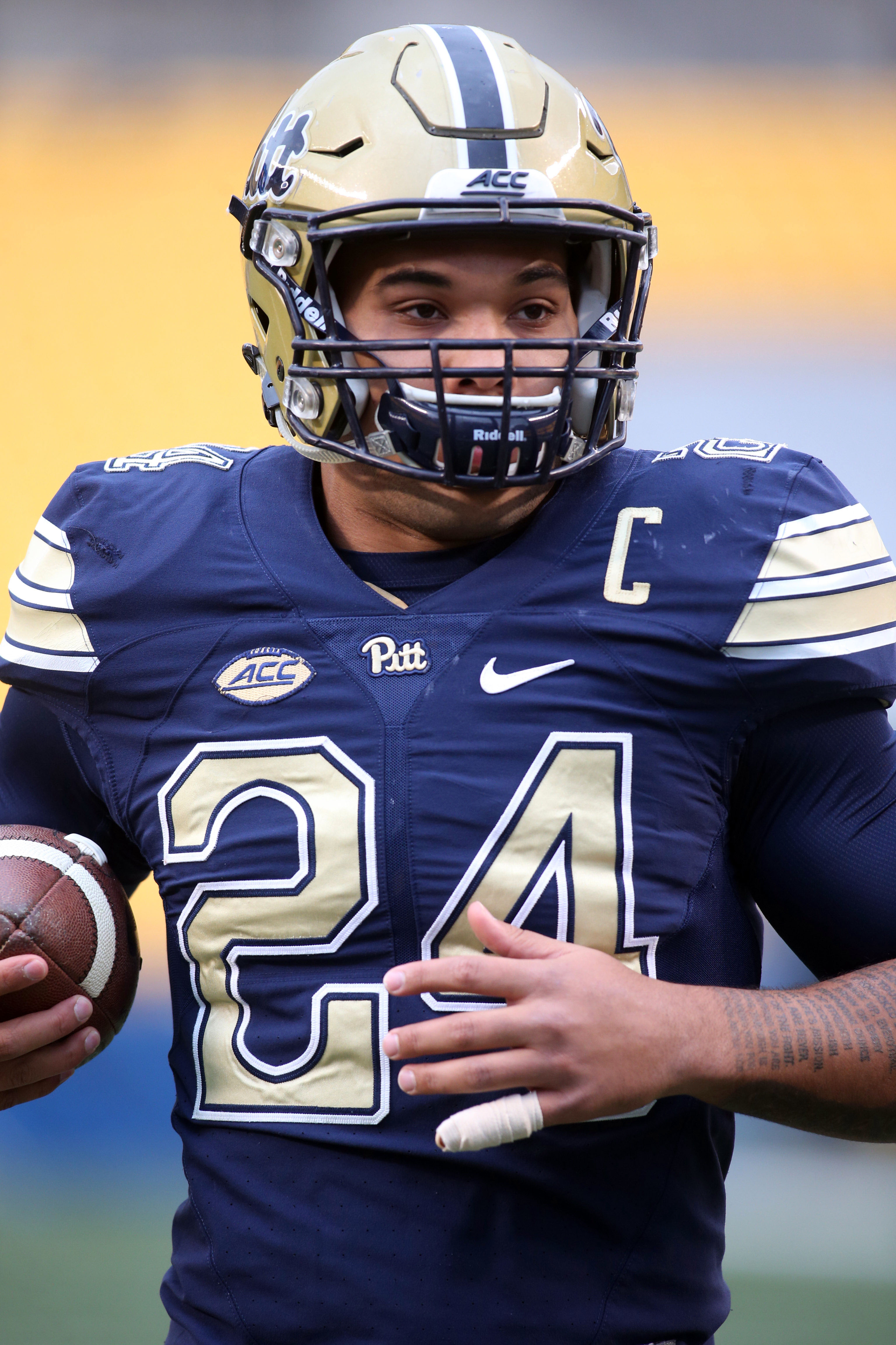 Steelers Sign James Conner