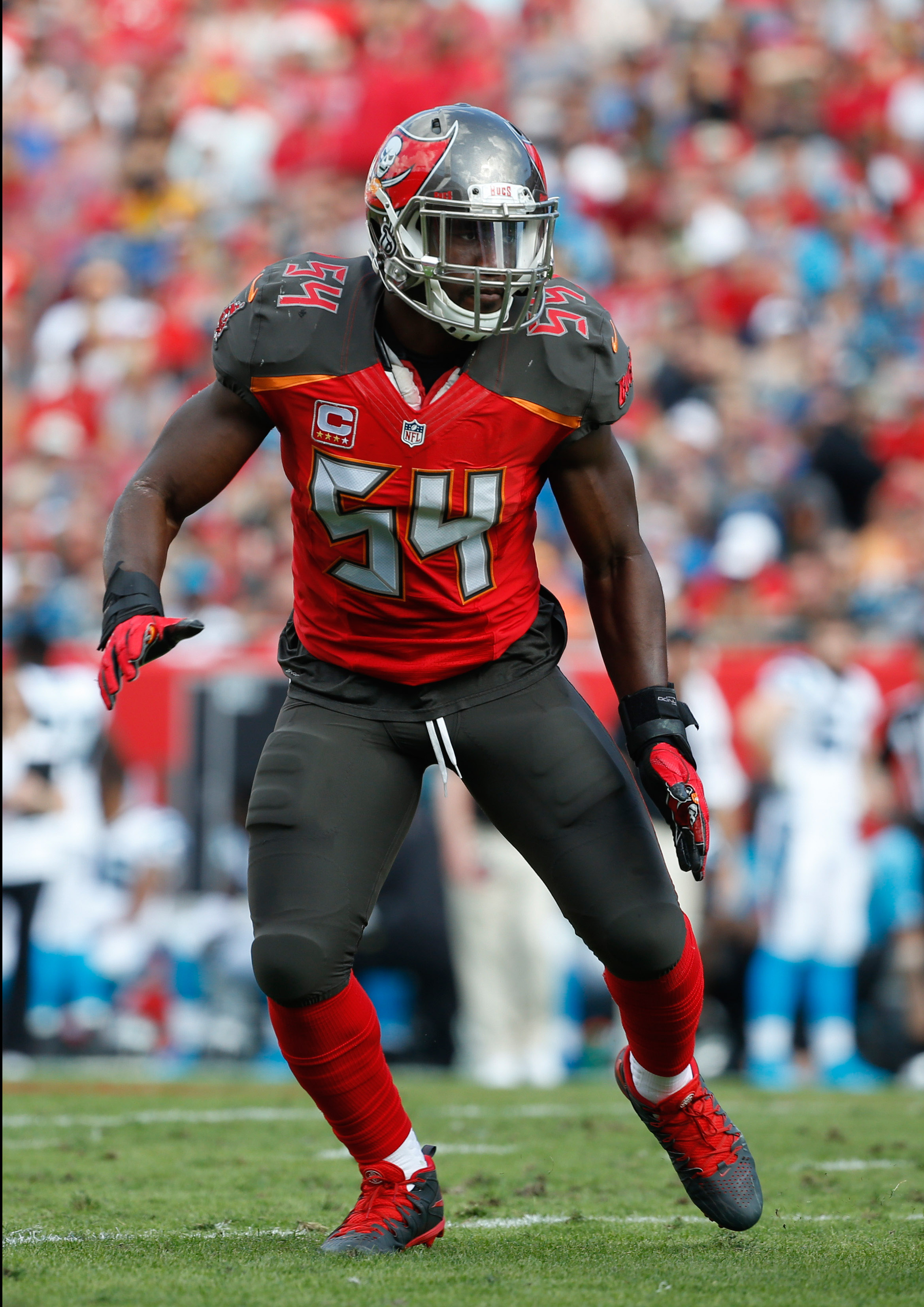 Buccaneers' Lavonte David To Miss Significant Time
