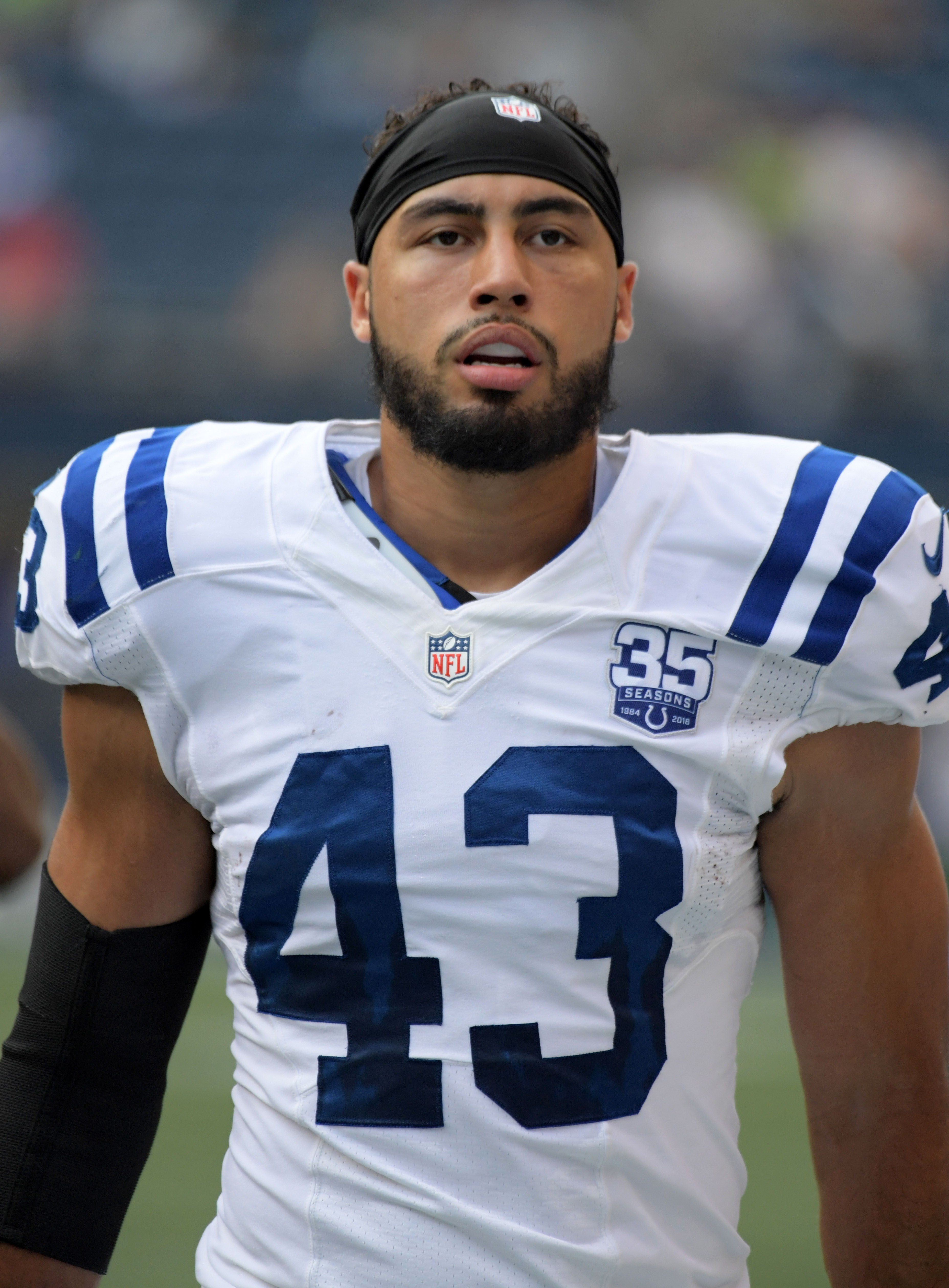 Colts Sign Ross Travis To Extension